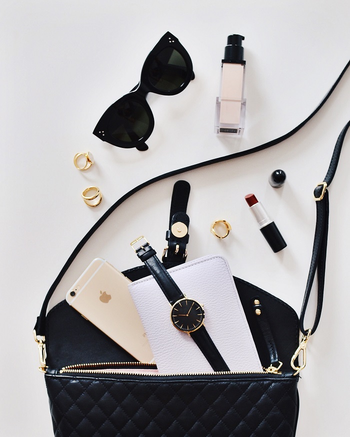 Why Are Accessories Important - Style On The Side